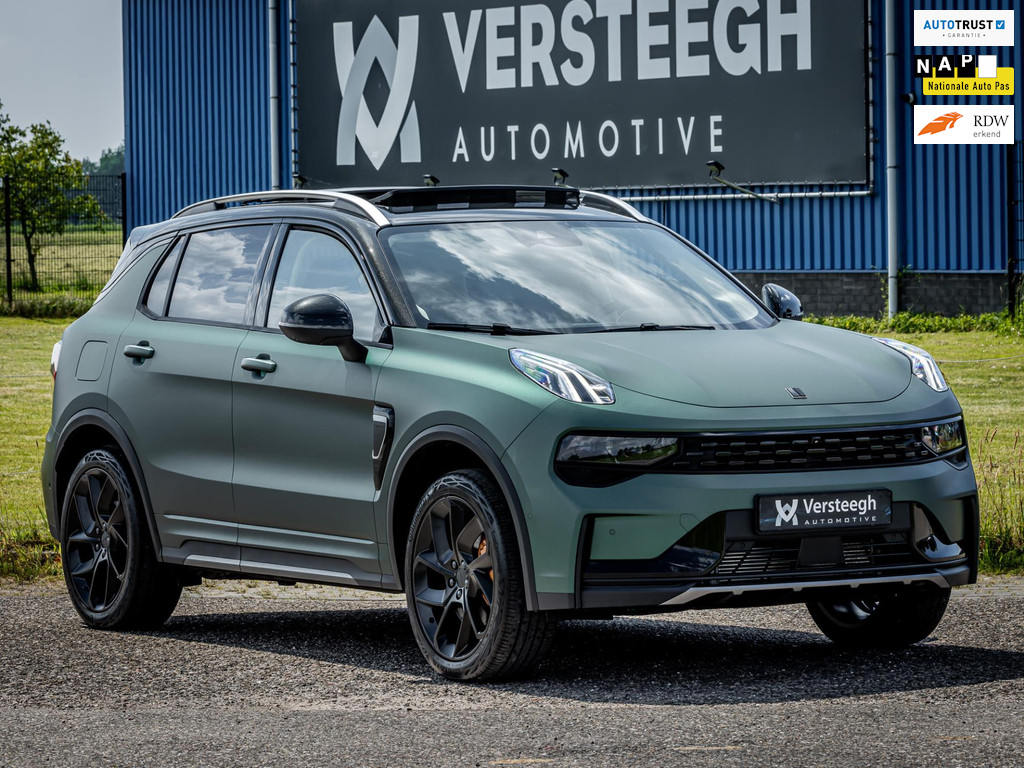 Lynk & Co-01-1.5 Plug-In Hybrid 262pk | Pine Green Matt | Blacked Out-kopen